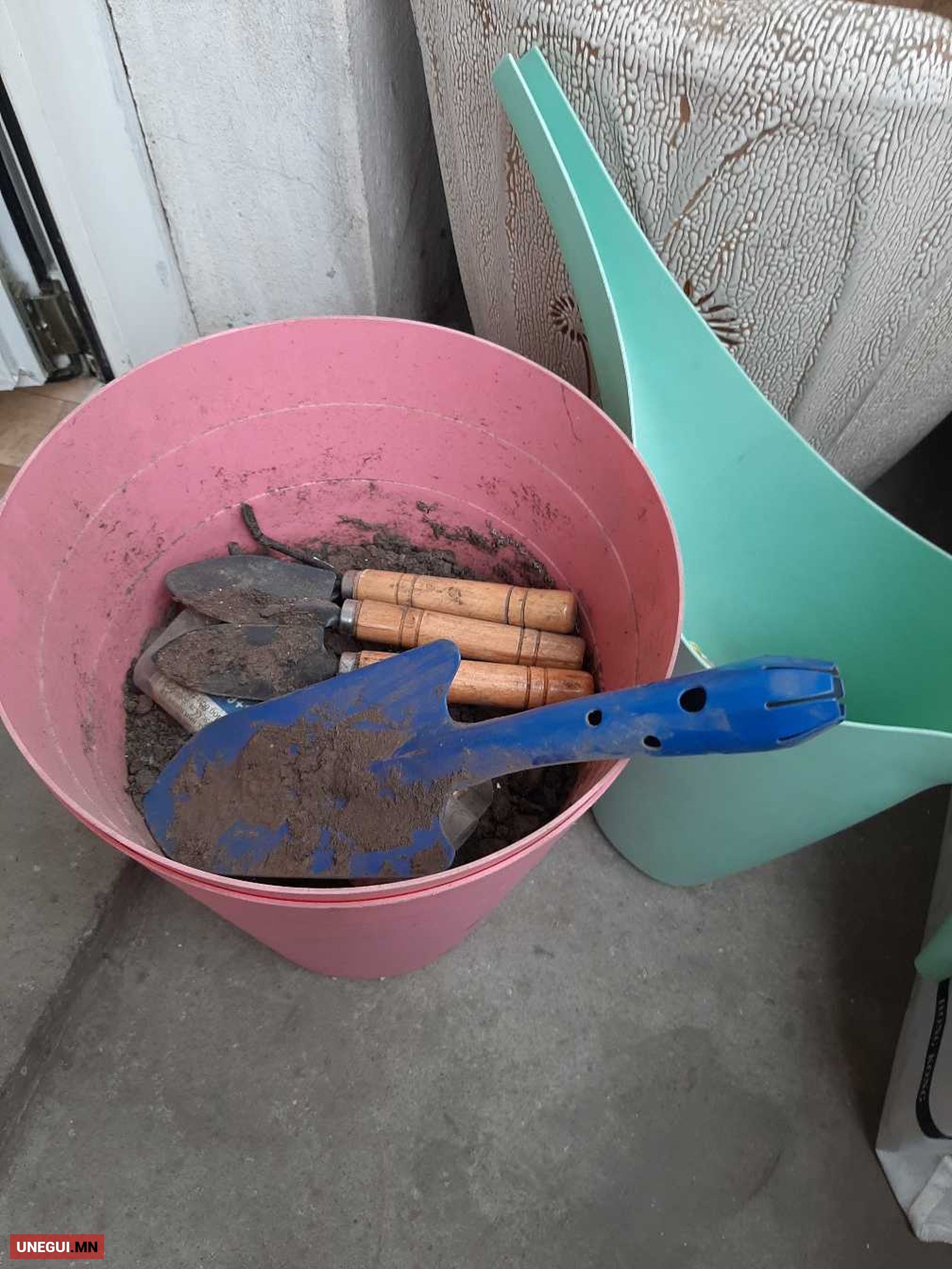 Цэцгийн ваар болон хэрэгслүүд 75 000 ₮ №7498450 УБ — Сүхбаатар д Ургамал мод цэцэг Unegui