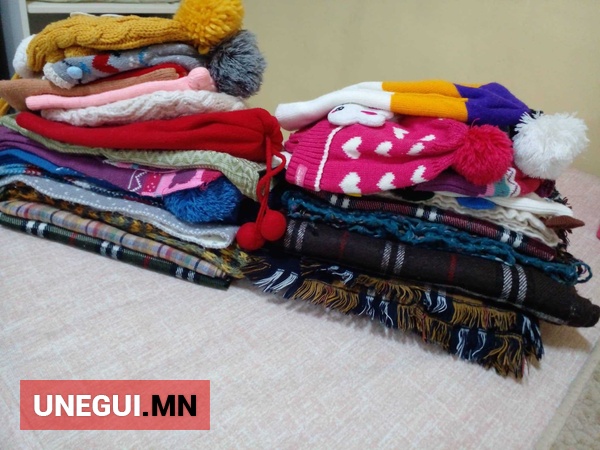 Malgai 3,000 ₮ №6510180 УБ — Баянзүрх -д - Малгай, Ороолт, Бээлий ...